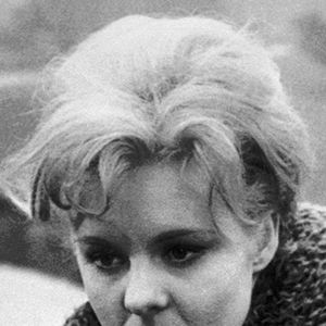 June Ritchie - SensaCine.com