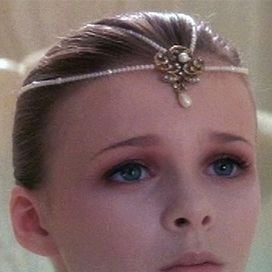 Tami Stronach - SensaCine.com