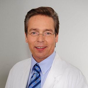 Jacques Breuer - SensaCine.com