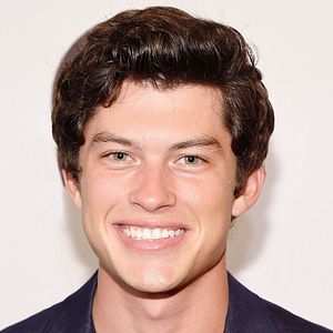 Graham Phillips - SensaCine.com