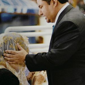 La oscuridad de La Luz del Mundo - Documental 2023 - SensaCine.com