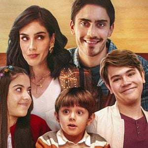 Fotos y cárteles de la serie El niñero - SensaCine.com