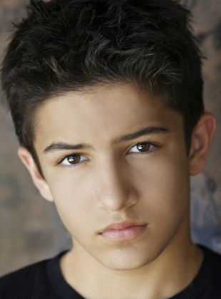Aramis Knight - SensaCine.com