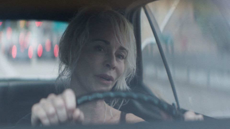 Tráiler de la película El vestido - El Vestido Tráiler - SensaCine.com