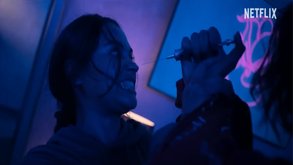 Tráiler de la película Fuera de las sombras - Fuera de las sombras ...