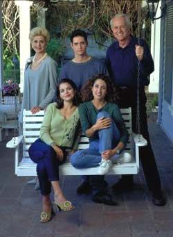 Providence - Serie 1999 - SensaCine.com