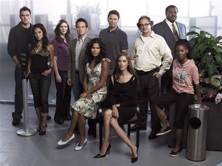 The Nine : Foto Kim Raver, Camille Guaty, Owain Yeoman, Jessica Collins ...