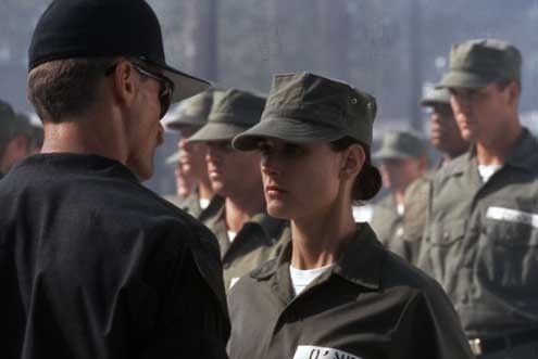 Foto de la película La Teniente O'Neil - Foto 1 por un total de 23 ...