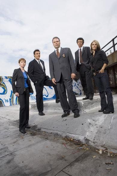 Foto de Eric Bogosian - Foto Chris Noth, Kathryn Erbe, Julianne ...