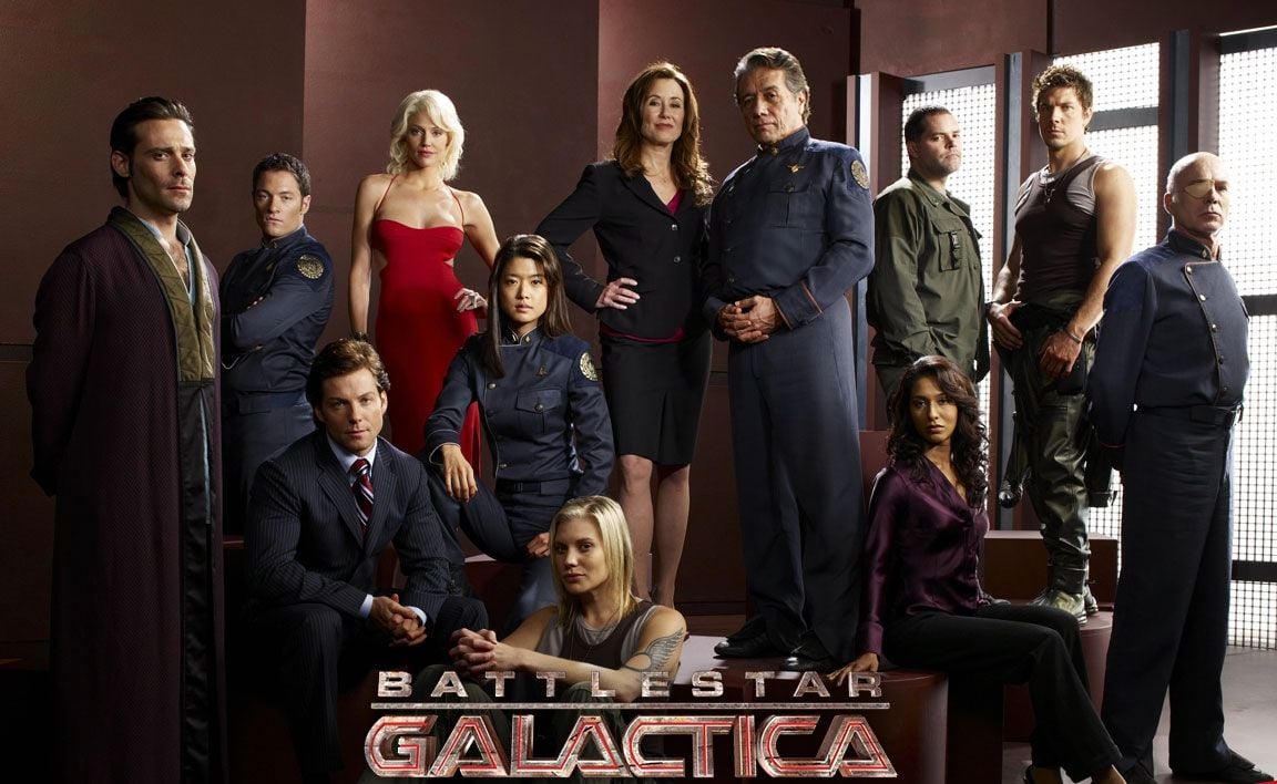 Foto de Grace Park - Foto Tricia Helfer, Jamie Bamber, Katee Sackhoff ...