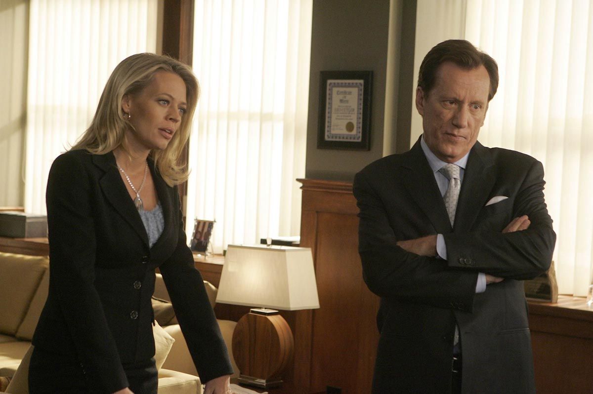 Shark: Foto James Woods, Jeri Ryan - 1 sobre un total de 33 - SensaCine.com