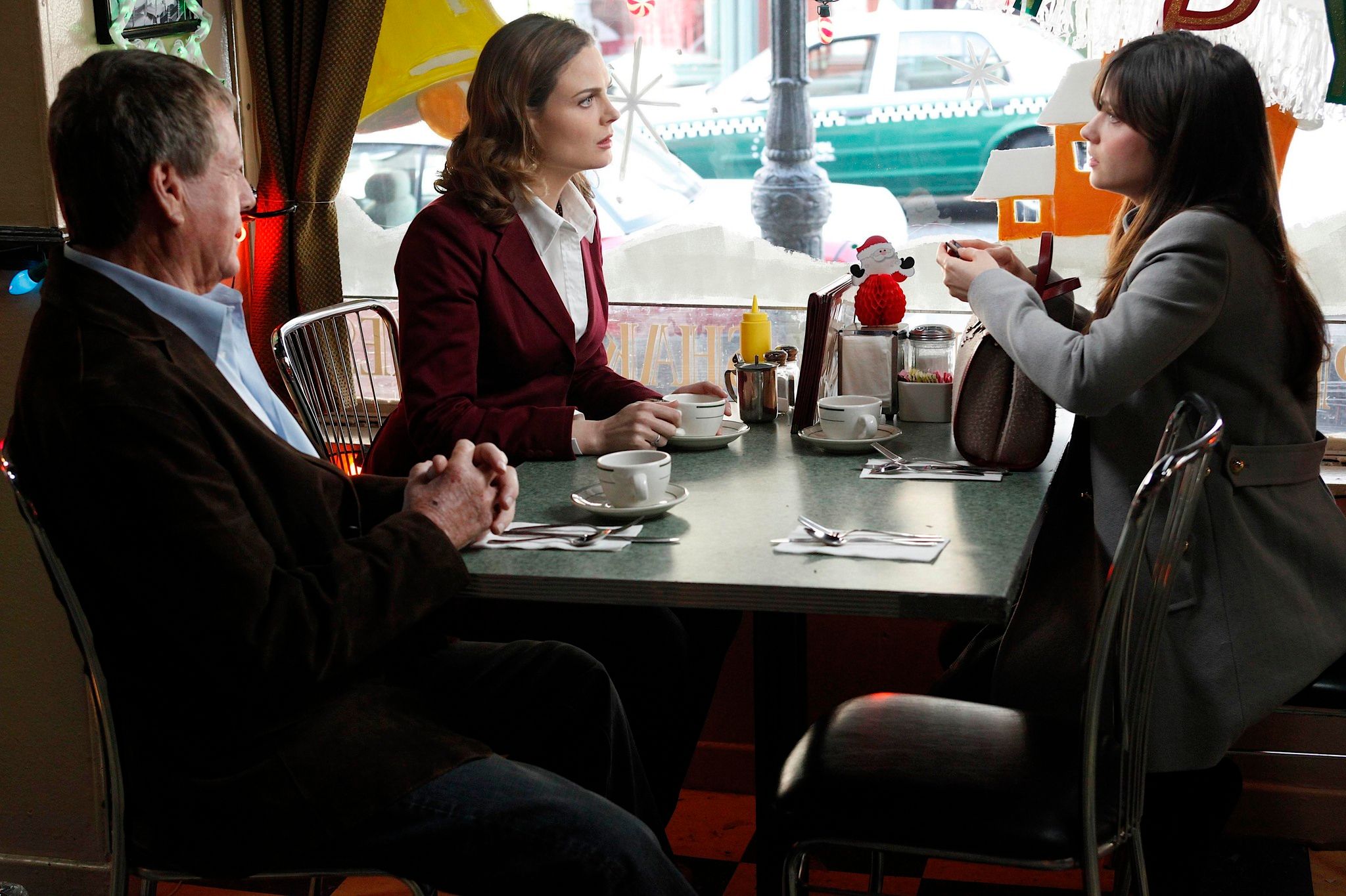 Bones: Bones : Foto Emily Deschanel, Ryan O'Neal, Zooey Deschanel - 783 ...