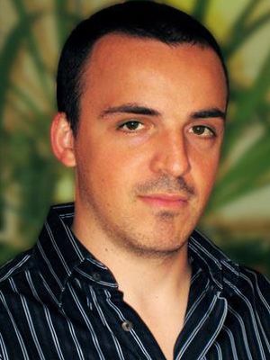 Jonathan Dumont - SensaCine.com