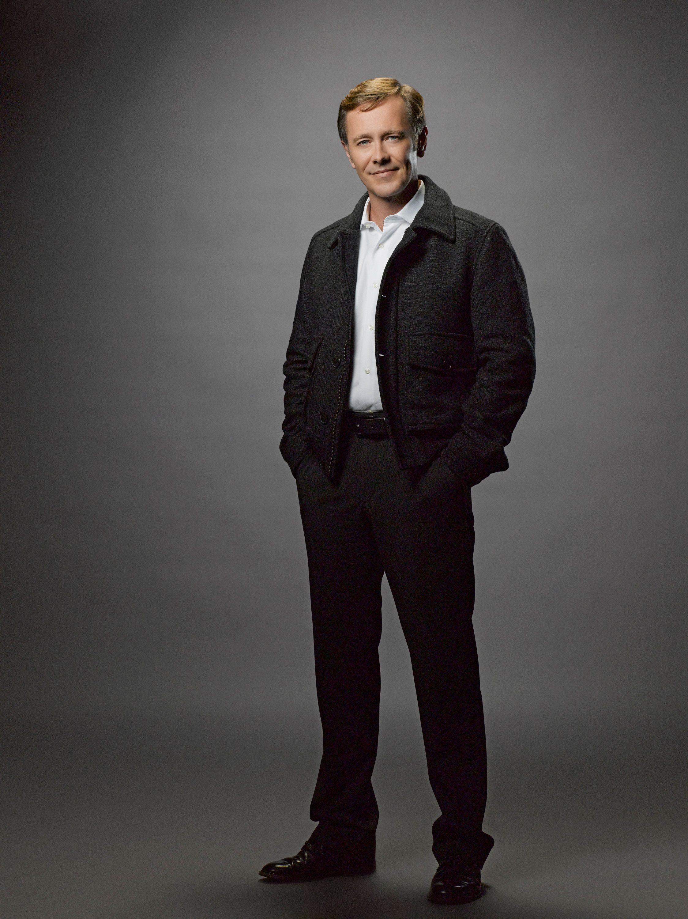 Happy Town: Happy Town : Foto Peter Outerbridge - 7 sobre un total de ...