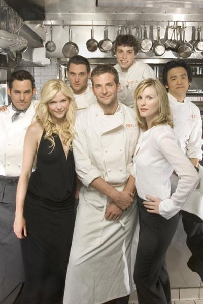 Foto de Bradley Cooper - Foto John Cho, John Francis Daley, Owain ...