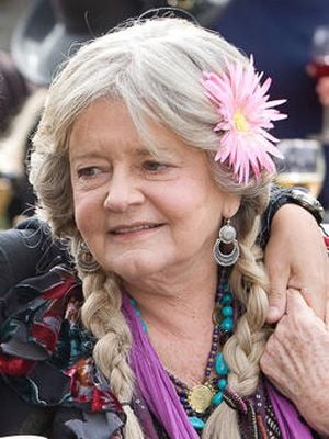 Joyce van Patten - SensaCine.com