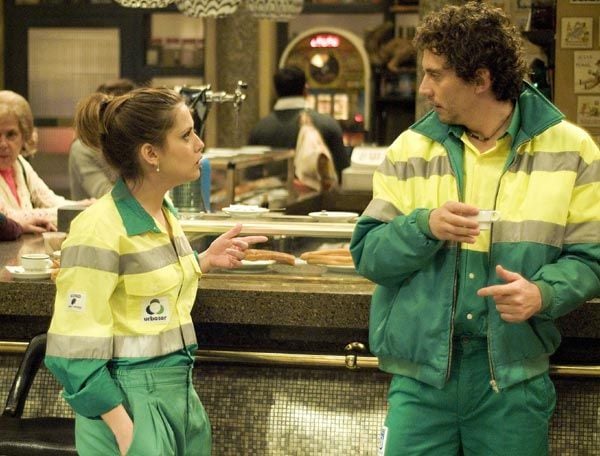 Aída : Foto Paco León, María León - Foto 83 sobre 141 - SensaCine.com