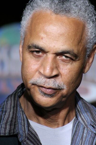 Ron Glass - SensaCine.com