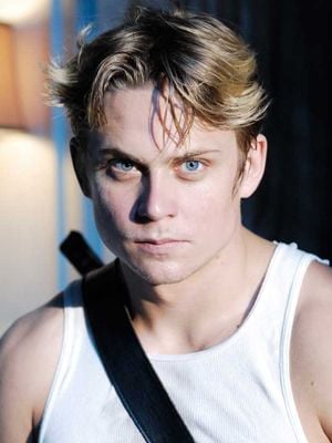 Billy Magnussen : Filmografía - SensaCine.com