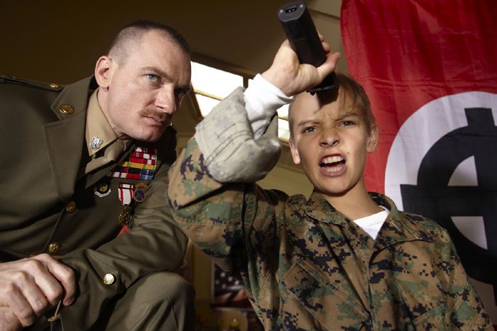 Foto de la película De mayor quiero ser soldado - Foto 4 por un total ...