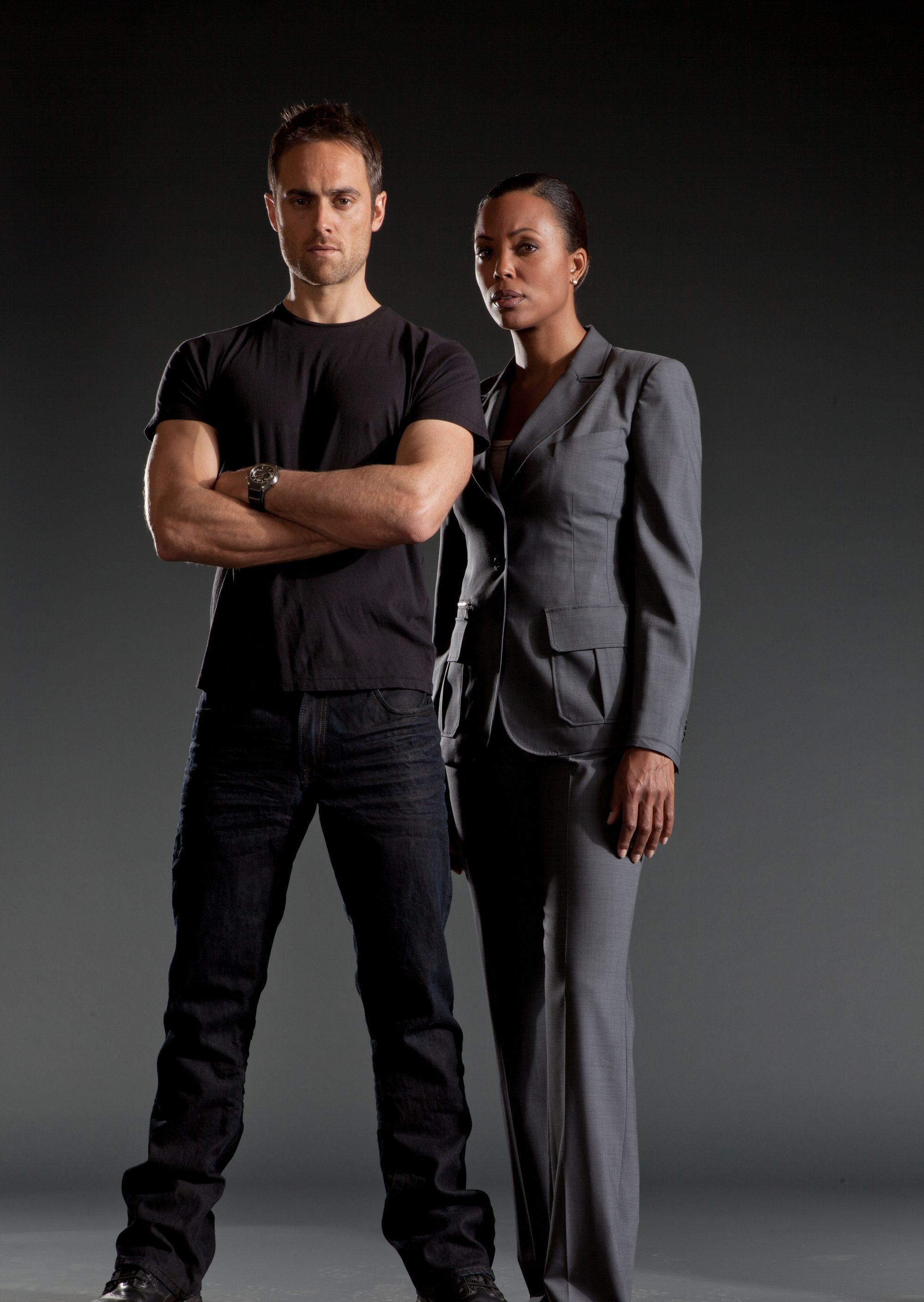 XIII: The Series: Foto Aisha Tyler, Stuart Townsend - 121 sobre un ...