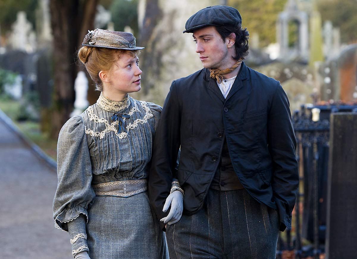 Foto de Aaron Taylor-Johnson - Albert Nobbs : Foto Mia Wasikowska ...