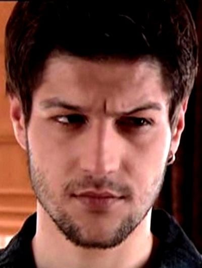 Serhat Teoman - SensaCine.com