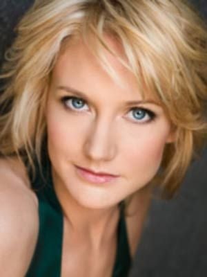 Sonja Bennett - SensaCine.com