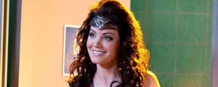 Erica Durance ('Smallville') será Wonder Woman en 'Harry's Law ...