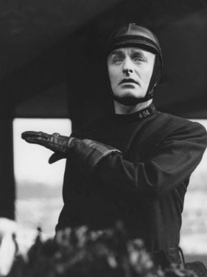 Anton Diffring - SensaCine.com