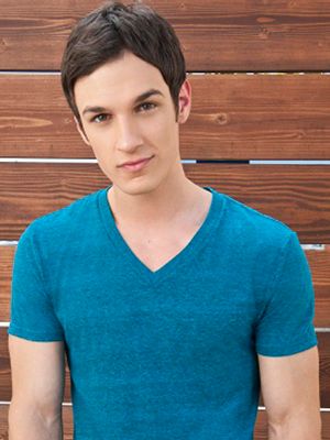 Christian Alexander - SensaCine.com