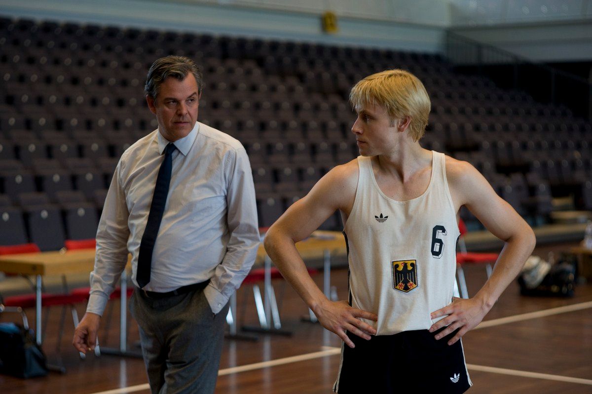 Foto de Danny Huston - Foto Danny Huston, Max Riemelt - Foto 33 de 72 ...