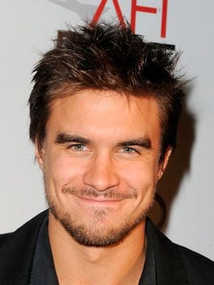 Rob Mayes - SensaCine.com