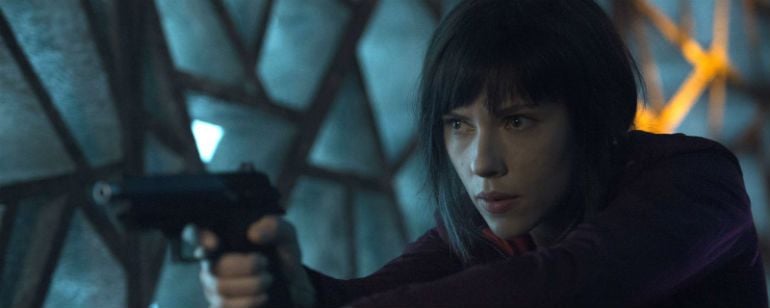 'Ghost in the Shell': Scarlett Johansson descubre su pasado en el nuevo ...