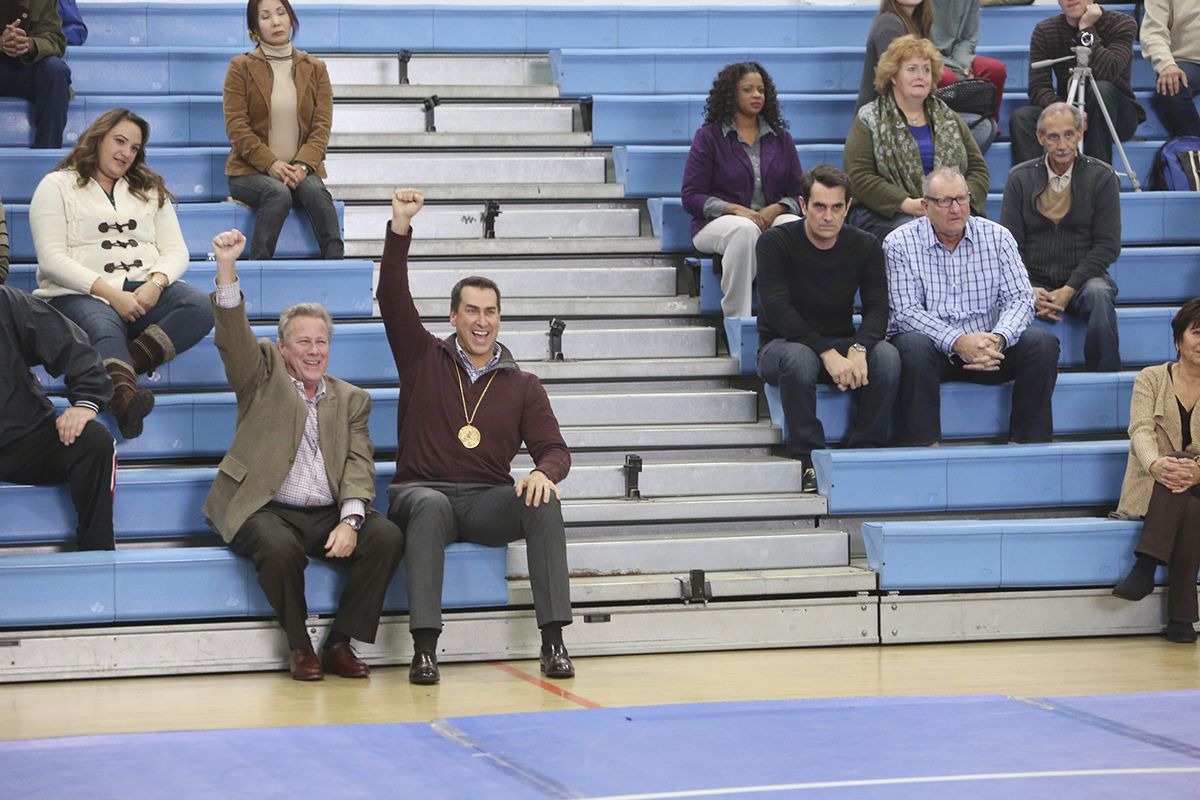 Foto de Rob Riggle - Modern Family : Foto John Heard, Ed O'Neill, Rob ...
