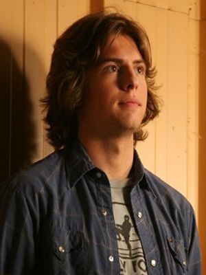 Ephraim Ellis - SensaCine.com