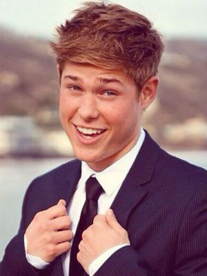 Mason Dye - SensaCine.com