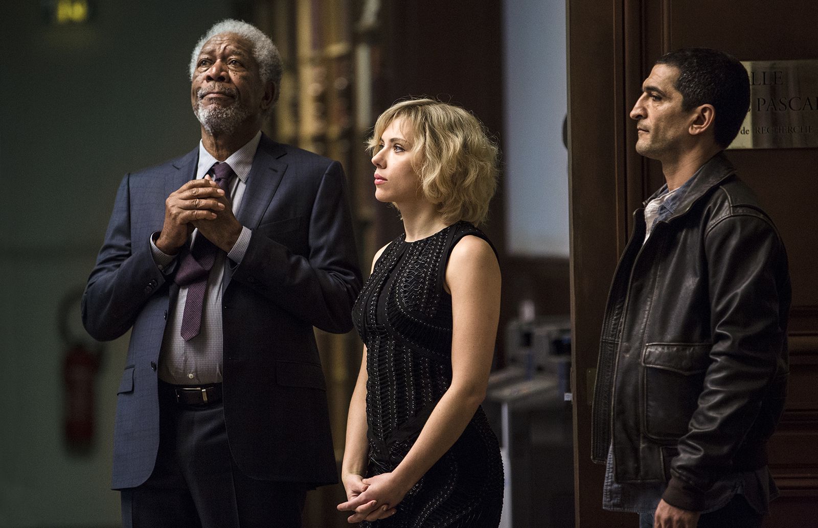 Foto de Morgan Freeman - Lucy : Foto Morgan Freeman, Amr Waked ...