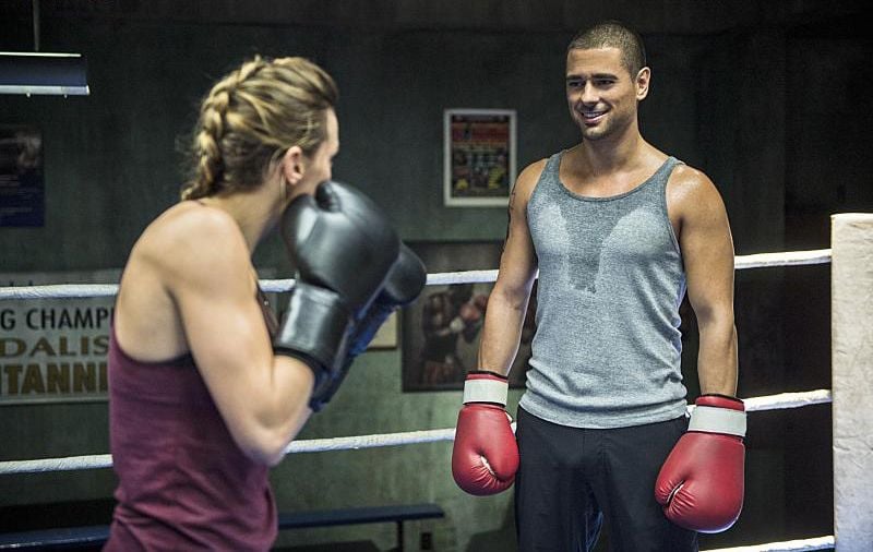 Foto de J.R. Ramirez - Arrow : Foto J.R. Ramirez - Foto 25 de 28 ...