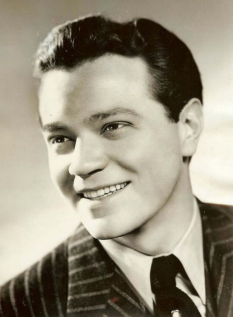 Alfred Drake - SensaCine.com
