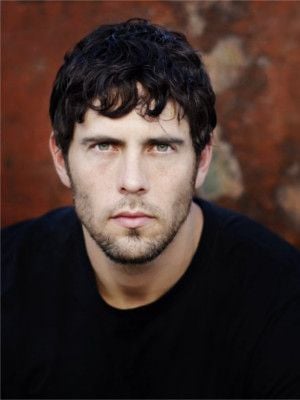 Josh Berry - SensaCine.com