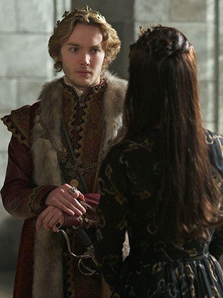 Reign : Reign : Foto Toby Regbo - Foto 223 sobre 389 - SensaCine.com