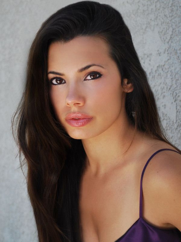 Jenna Lyng - SensaCine.com
