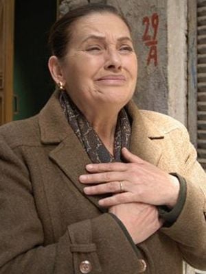 Nur Sürer - SensaCine.com