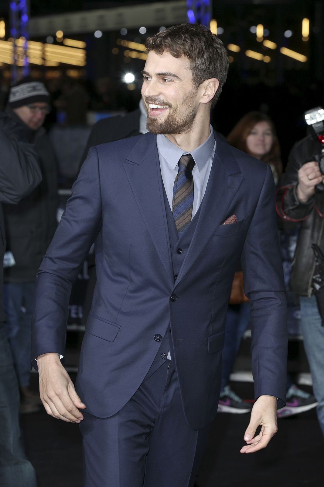 Conjunto Divergente De Theo James