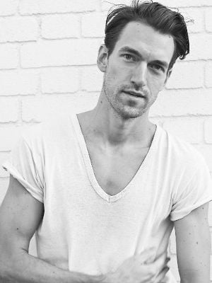 Tom Frederic - SensaCine.com