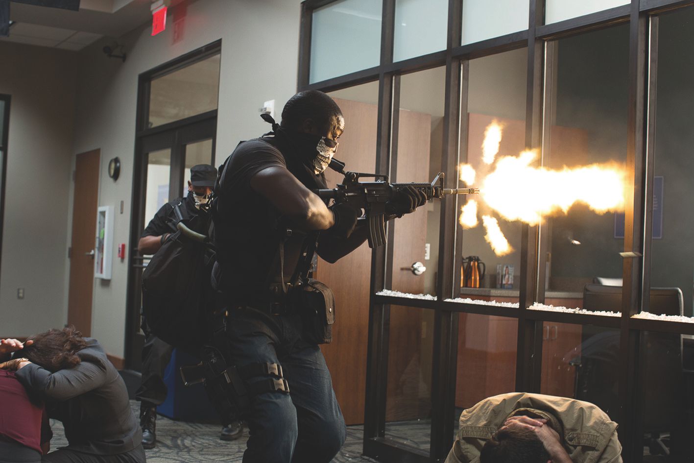 Foto de la película American Heist - Foto 6 por un total de 17 ...