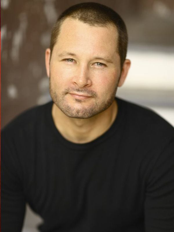 Michael D. Anglin - SensaCine.com