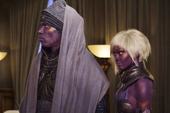 Foto de Conrad Coates - Defiance : Foto Nichole Galicia, Conrad Coates ...