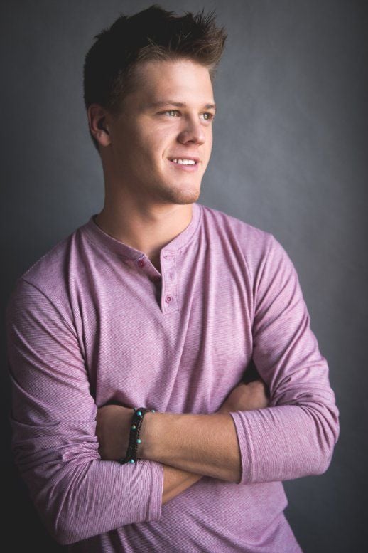 Austin R. Grant - SensaCine.com